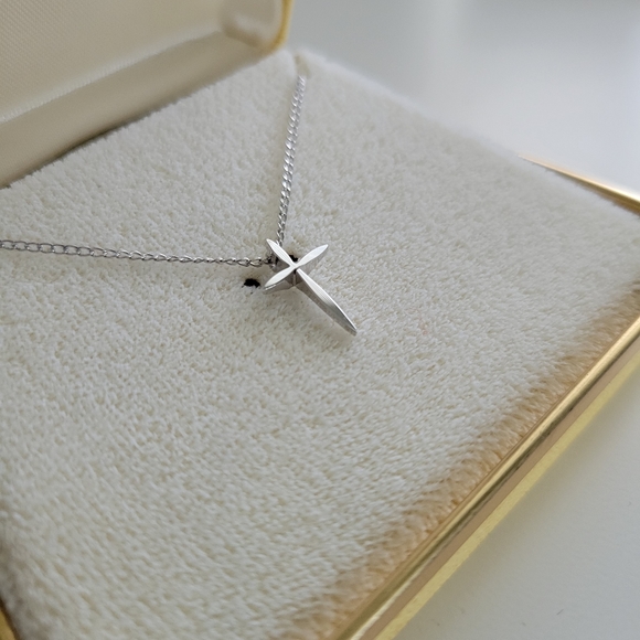 Marvel | Jewelry | Vintage Sterling Silver Cross Necklace 925 With ...